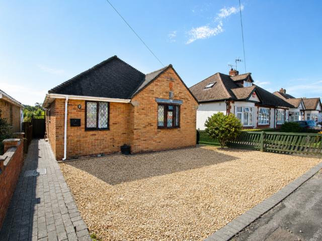 3 bedroom detached bungalow for sale