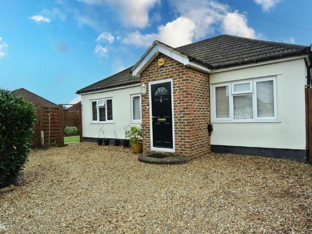 3 bedroom detached bungalow for sale