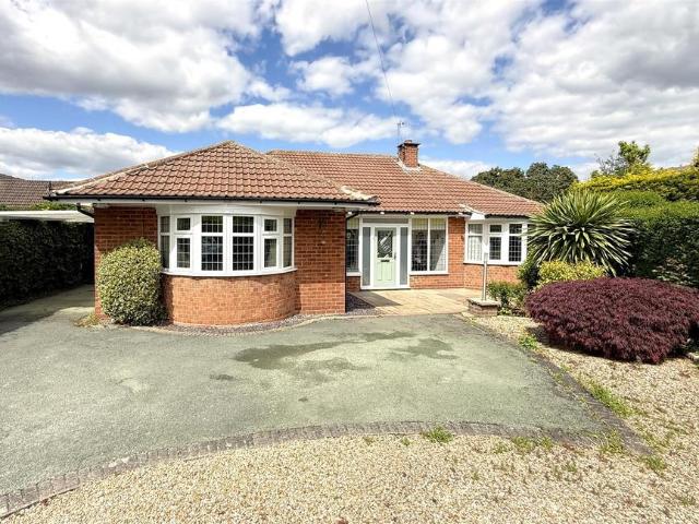 3 bedroom detached bungalow for sale