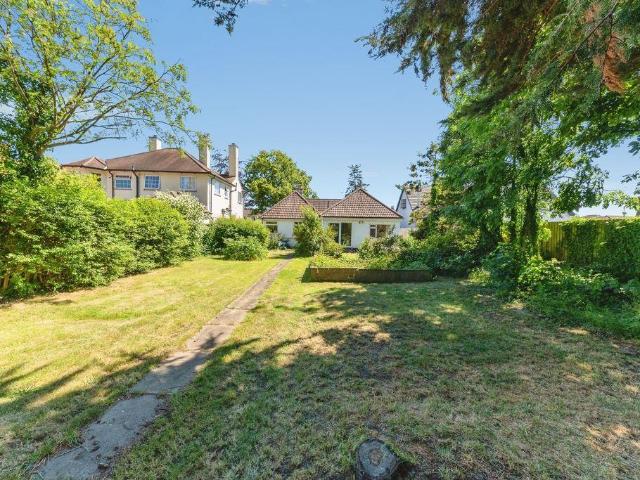3 bedroom detached bungalow for sale