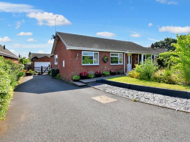 3 bedroom detached bungalow for sale