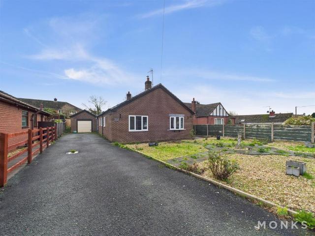 3 bedroom detached bungalow for sale