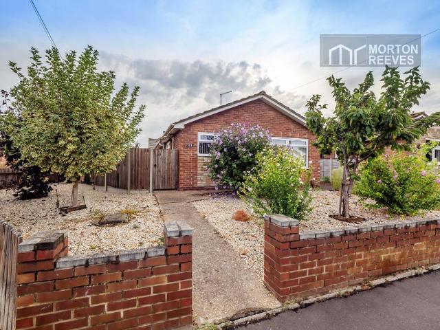 3 bedroom detached bungalow for sale