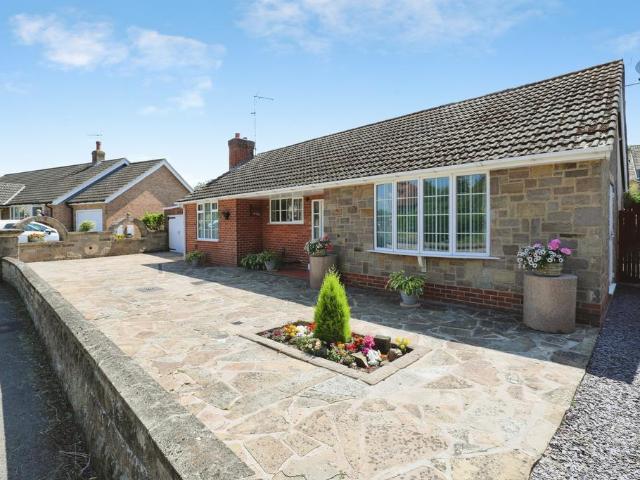 3 bedroom detached bungalow for sale