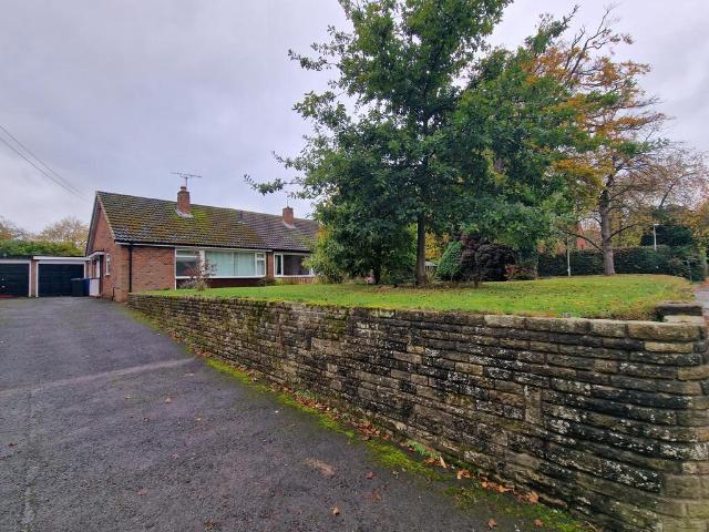 3 bedroom semi detached bungalow for sale