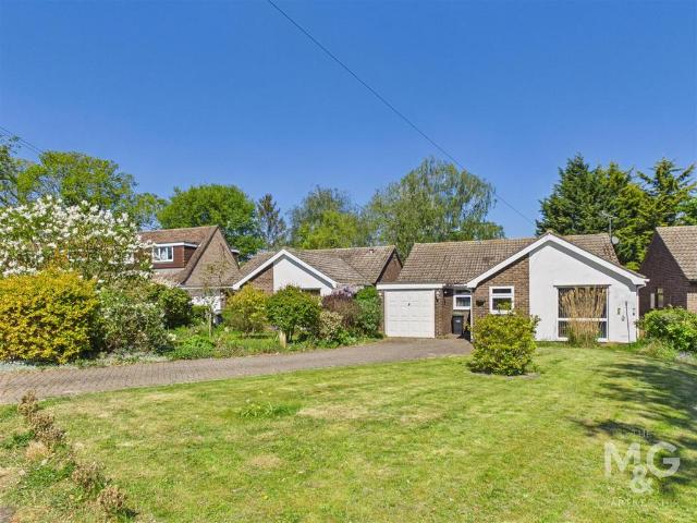 3 bedroom detached bungalow for sale