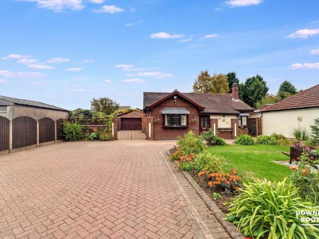 3 bedroom detached bungalow for sale