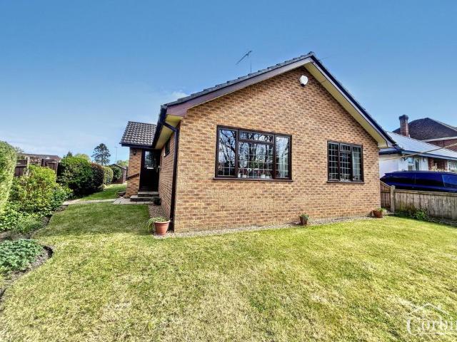 3 bedroom detached bungalow for sale
