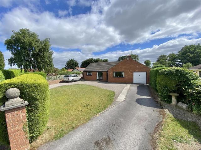 3 bedroom detached bungalow for sale