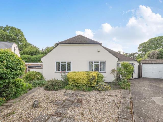 3 bedroom detached bungalow for sale
