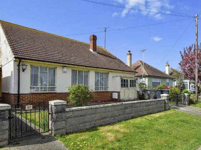 3 bedroom detached bungalow for sale
