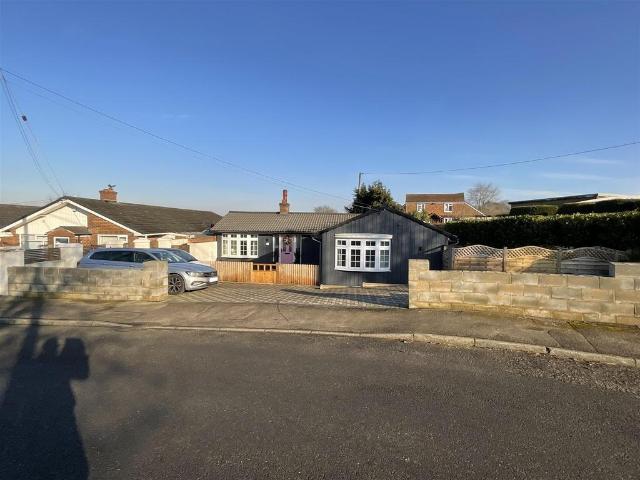 3 bedroom detached bungalow for sale