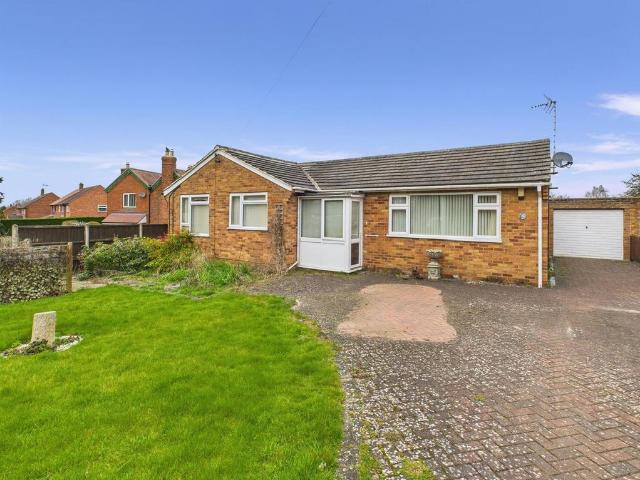3 bedroom detached bungalow for sale