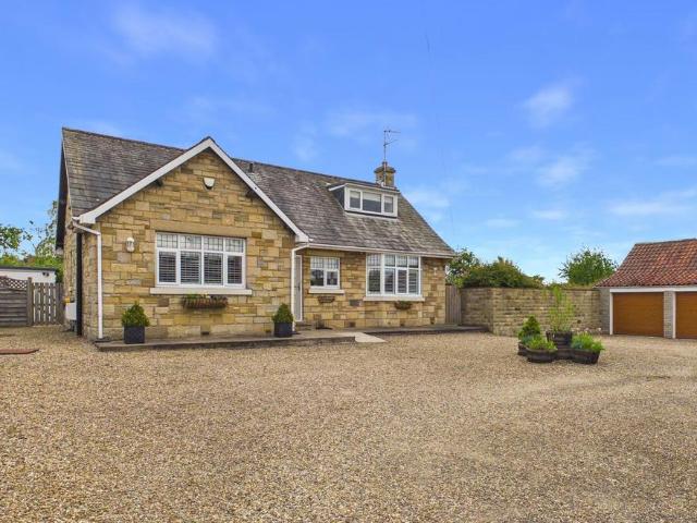 3 bedroom detached bungalow for sale