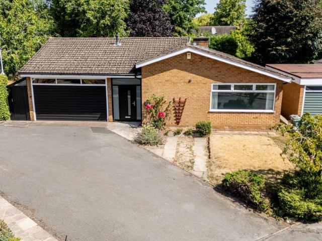 3 bedroom detached bungalow for sale