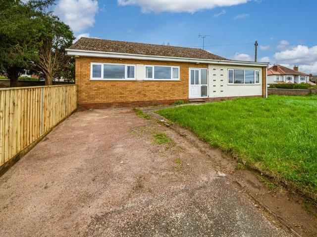 3 bedroom detached bungalow for sale