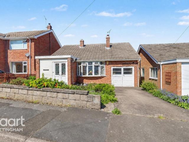 3 bedroom detached bungalow for sale