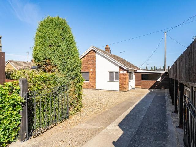 3 bedroom detached bungalow for sale