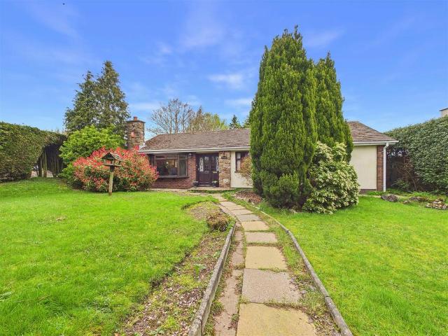 3 bedroom detached bungalow for sale