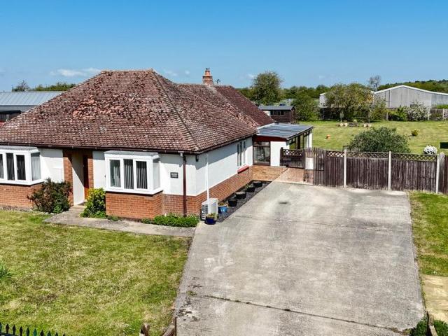 3 bedroom detached bungalow for sale