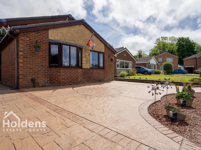 3 bedroom detached bungalow for sale