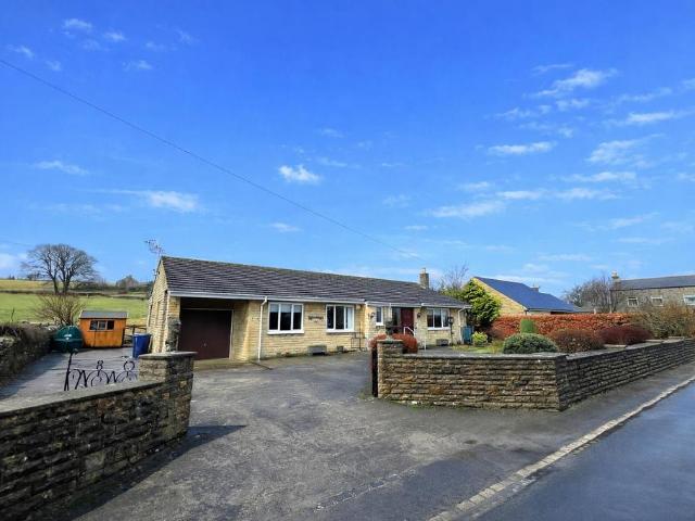 3 bedroom detached bungalow for sale