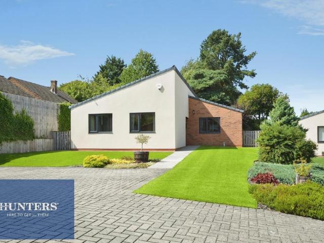 3 bedroom detached bungalow for sale