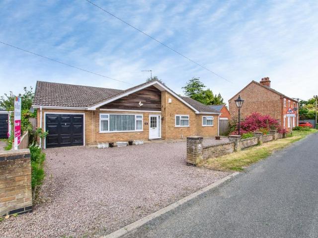 3 bedroom detached bungalow for sale