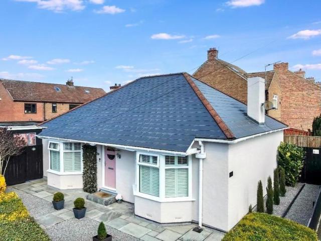 3 bedroom detached bungalow for sale