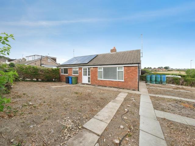 3 bedroom detached bungalow for sale