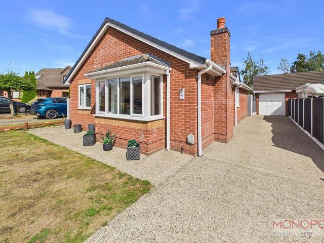 3 bedroom detached bungalow for sale