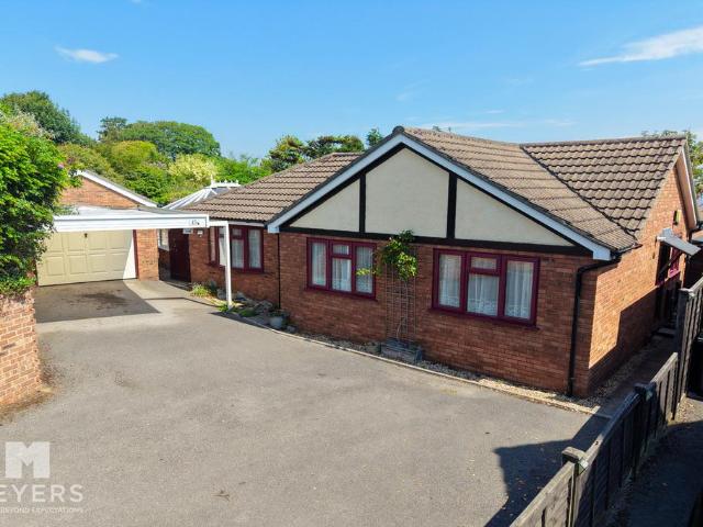 3 bedroom detached bungalow for sale