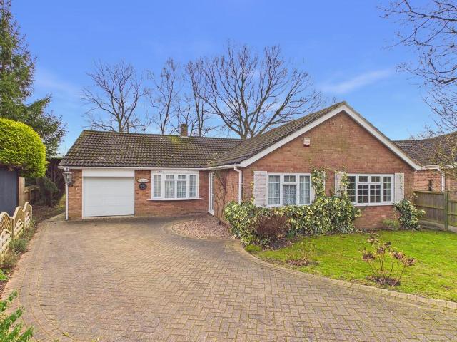 3 bedroom detached bungalow for sale