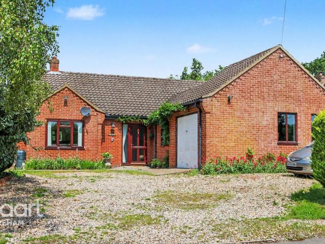 3 bedroom detached bungalow for sale