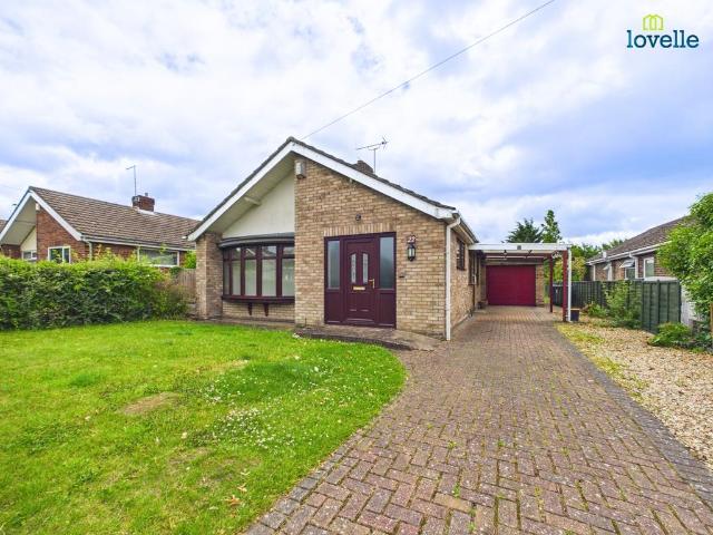 3 bedroom detached bungalow for sale