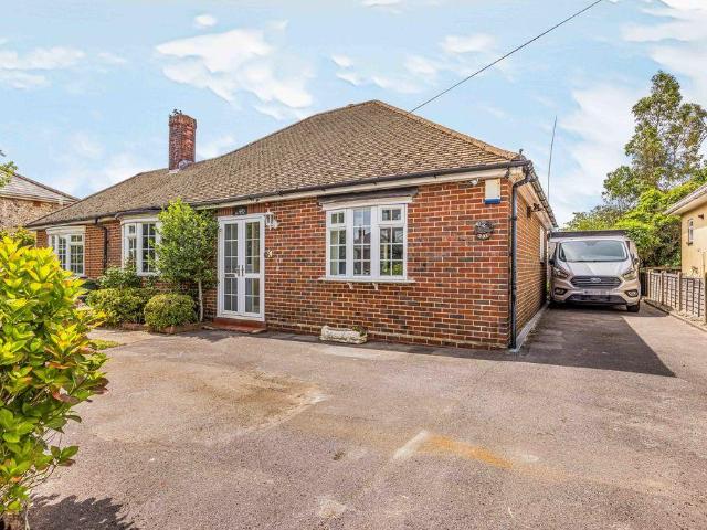3 bedroom detached bungalow for sale