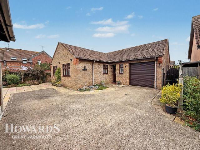 3 bedroom detached bungalow for sale