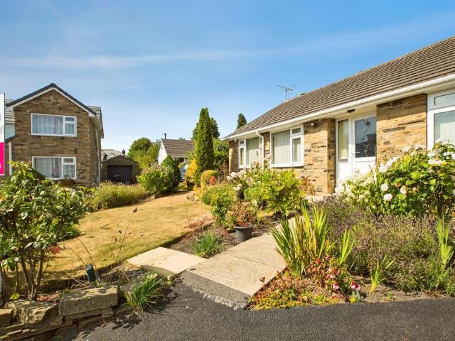 3 bedroom detached bungalow for sale