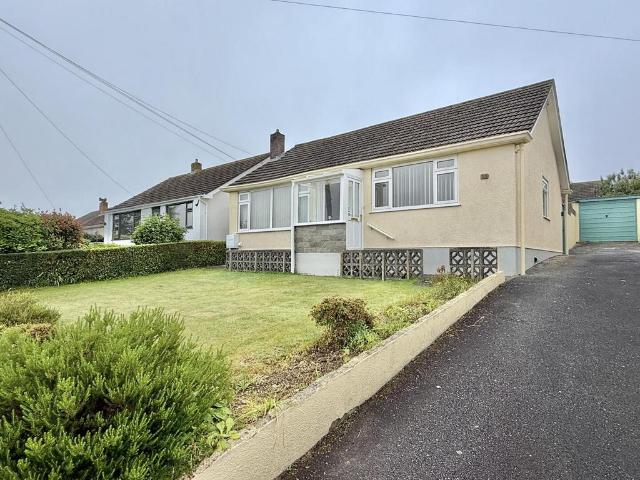 3 bedroom detached bungalow for sale