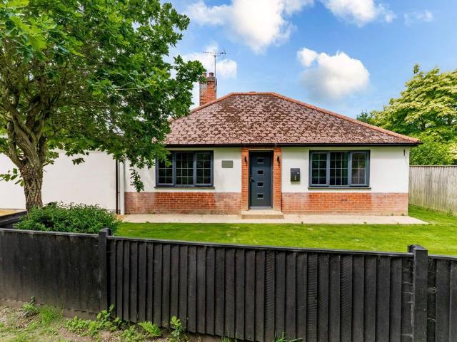 3 bedroom detached bungalow for sale