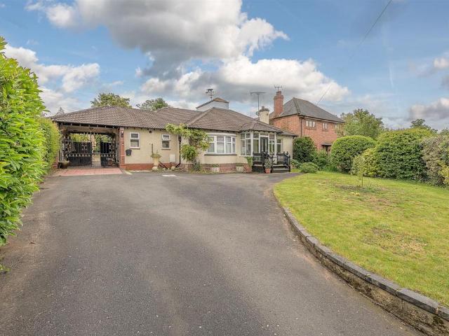 3 bedroom detached bungalow for sale