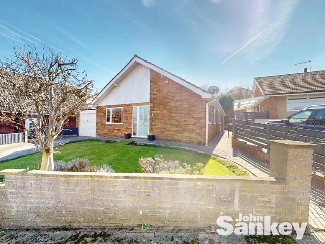 3 bedroom detached bungalow for sale
