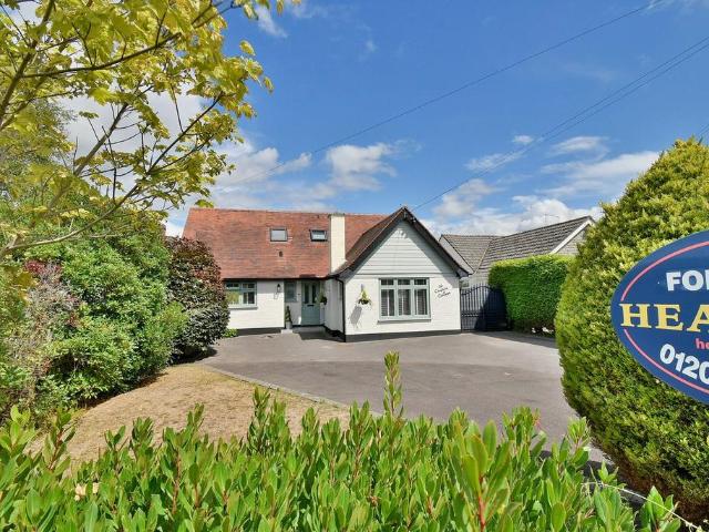 3 bedroom detached bungalow for sale