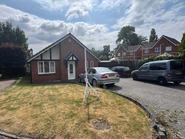 3 bedroom detached bungalow for sale