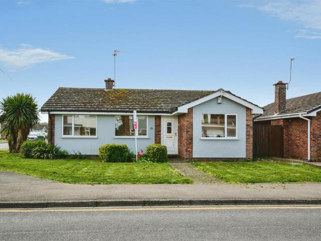 3 bedroom detached bungalow for sale