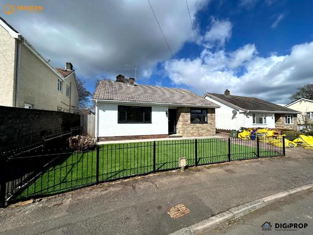 3 bedroom detached bungalow for sale