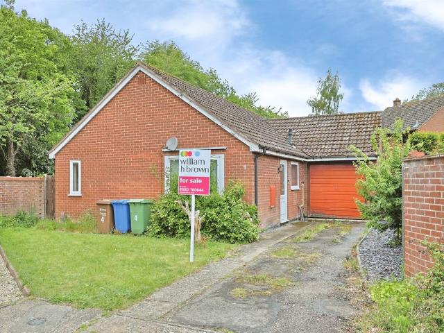 3 bedroom detached bungalow for sale