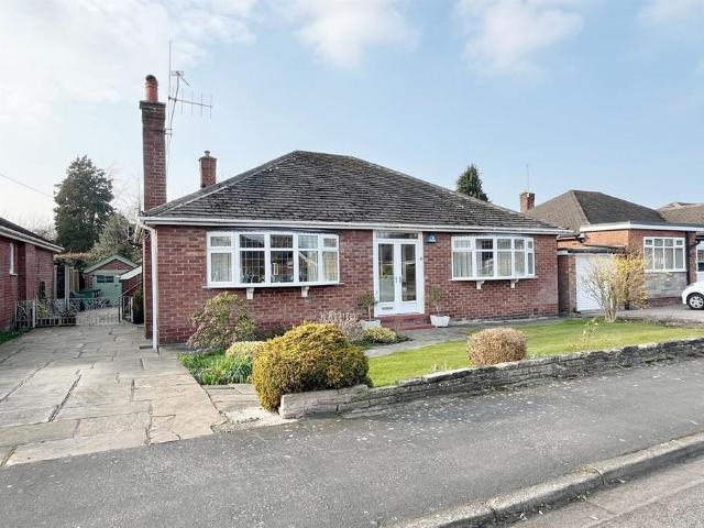 3 bedroom detached bungalow for sale