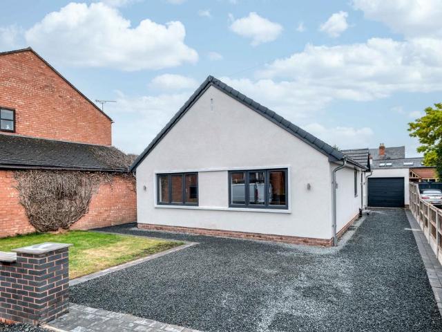 3 bedroom detached bungalow for sale