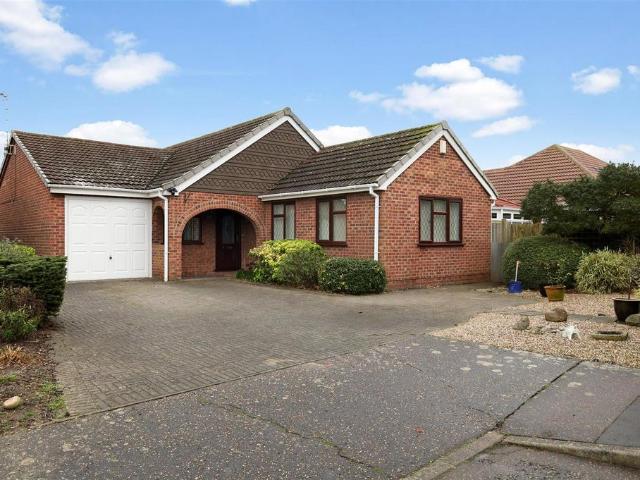 3 bedroom detached bungalow for sale